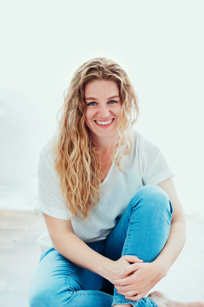 Meet Aly - Aly Bird | Toronto Grief Counselling | Grief Ally